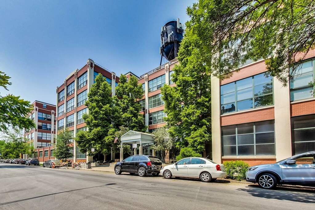 1800 W Roscoe Street #234, Chicago, IL 60657 | MLS# 11801661 ...