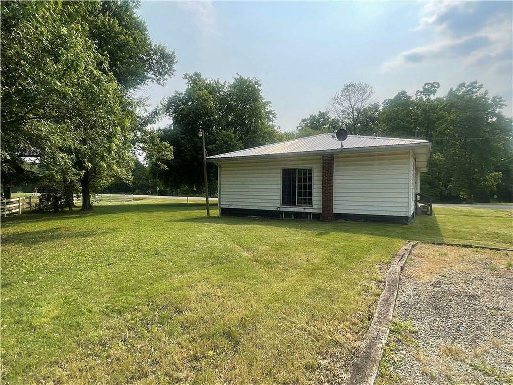 14297 N State Highway 1, Robinson, IL 62454 | MLS# 11802157 ...