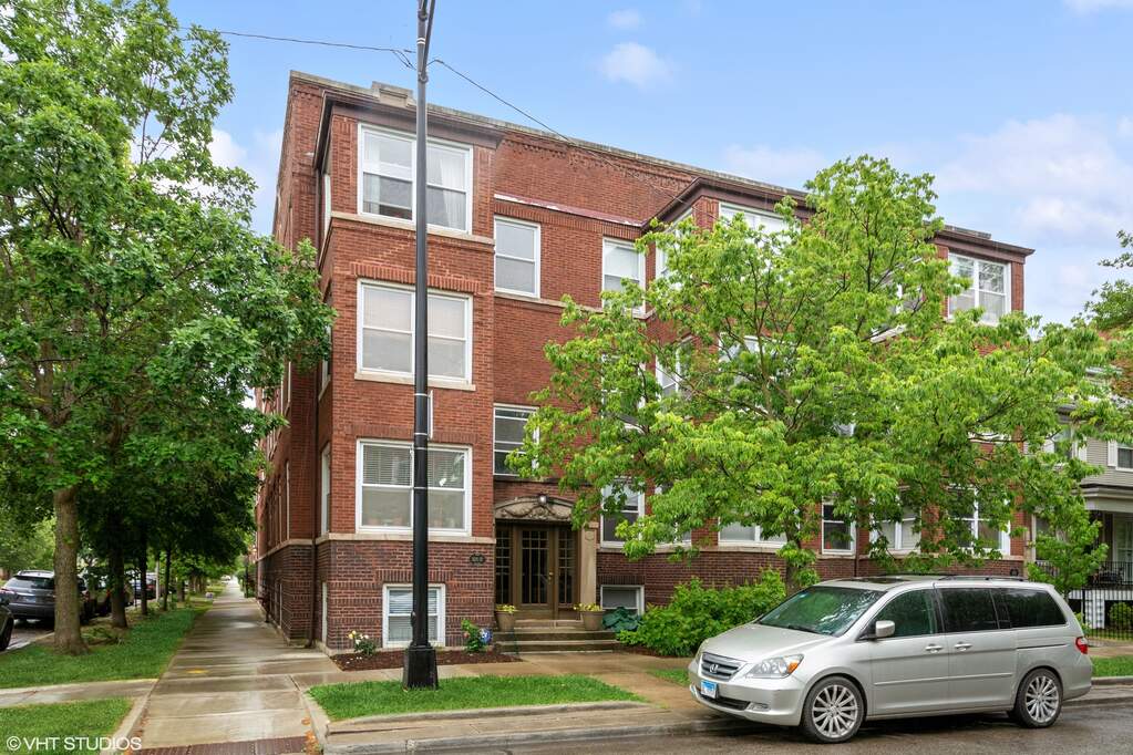 3137 W Wilson Avenue #1, Chicago, IL 60625 | MLS# 11808052 ...