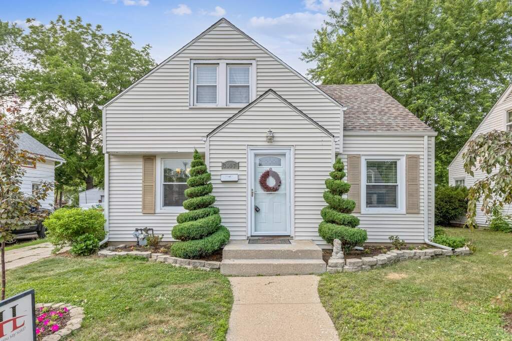3007 Knight Avenue, Rockford, IL 61101 | MLS# 11810495 | @properties ...
