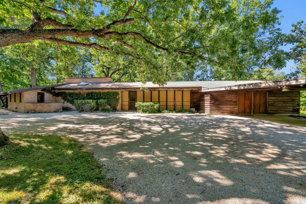 99 Little Melody Lane, Lake Forest, IL 60045 | MLS# 11843059 ...