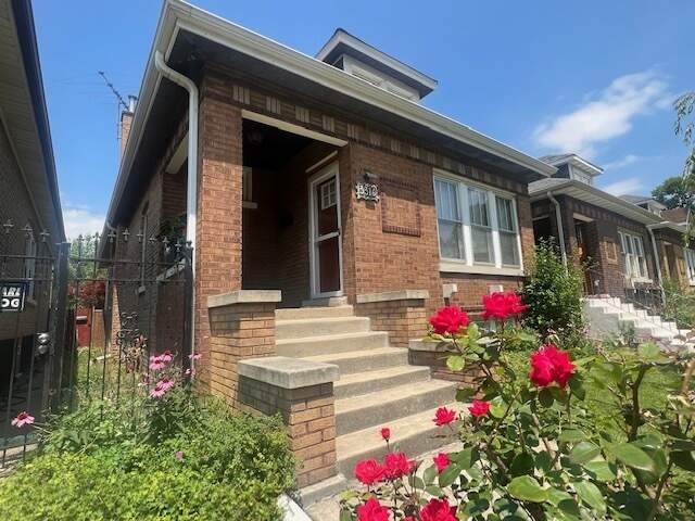 3316 W 65th Street, Chicago, IL 60638 | MLS# 11846958 | @properties ...