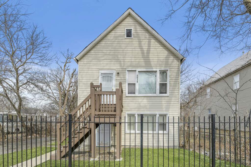 1818 W 69th Street, Chicago, IL 60636 | MLS# 11864567 | @properties ...
