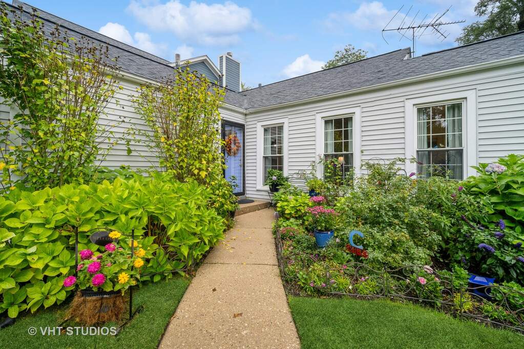 1439 Church Street, Northbrook, IL 60062 | MLS# 11894834 | @properties ...