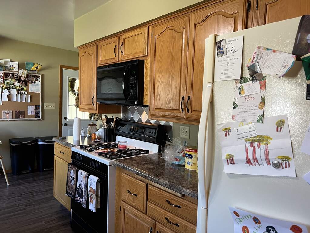 304 W Willow Street, Forreston, IL 61030 | MLS# 11904563 | @properties ...