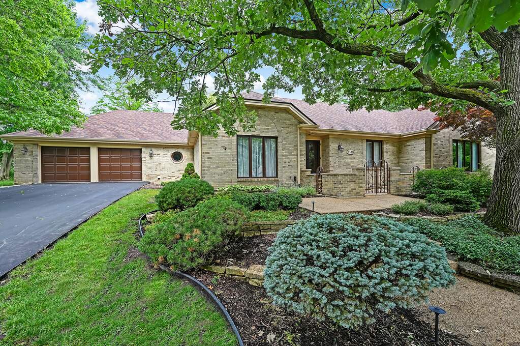 8130 Ridgepointe Drive, Burr Ridge, IL 60527 | MLS# 11916652 ...