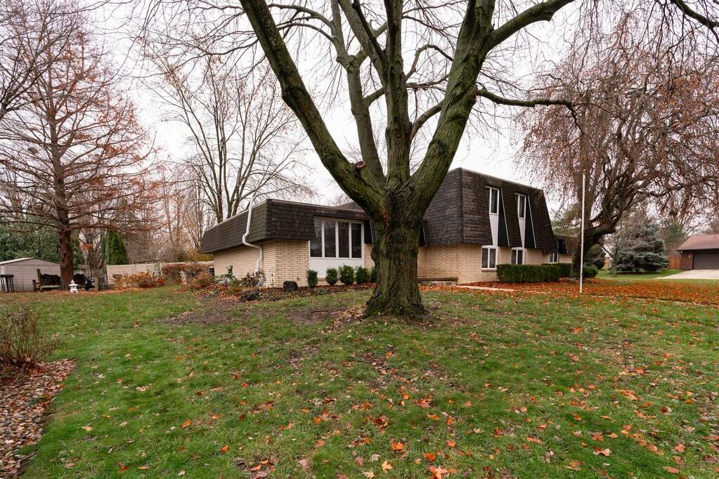 2801 Mockingbird Lane, Bloomington, IL 61704 | MLS# 11930497 ...