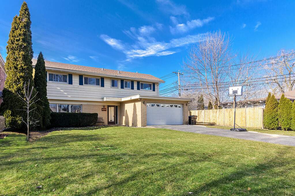9140 Keystone Avenue, Skokie, IL 60076 | MLS# 11933585 | @properties ...
