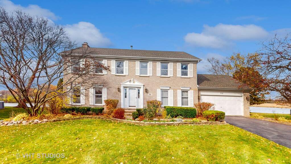 712 N Victoria Drive, Palatine, IL 60074 | MLS# 11935103 | @properties ...