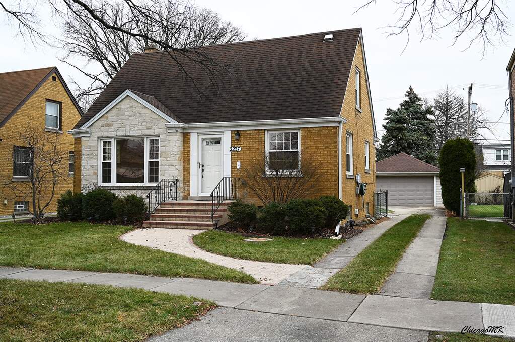 2237 S 2nd Avenue, North Riverside, IL 60546 | MLS# 11941726 ...