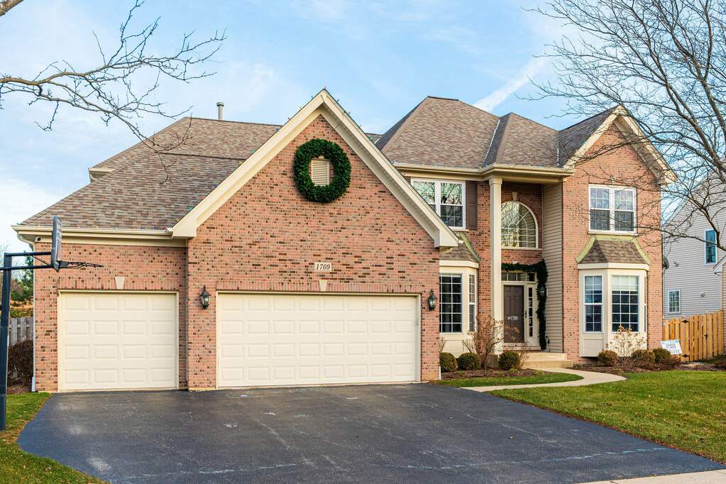 1709 Moorland Lane, Crystal Lake, IL 60014 | MLS# 11943038 ...