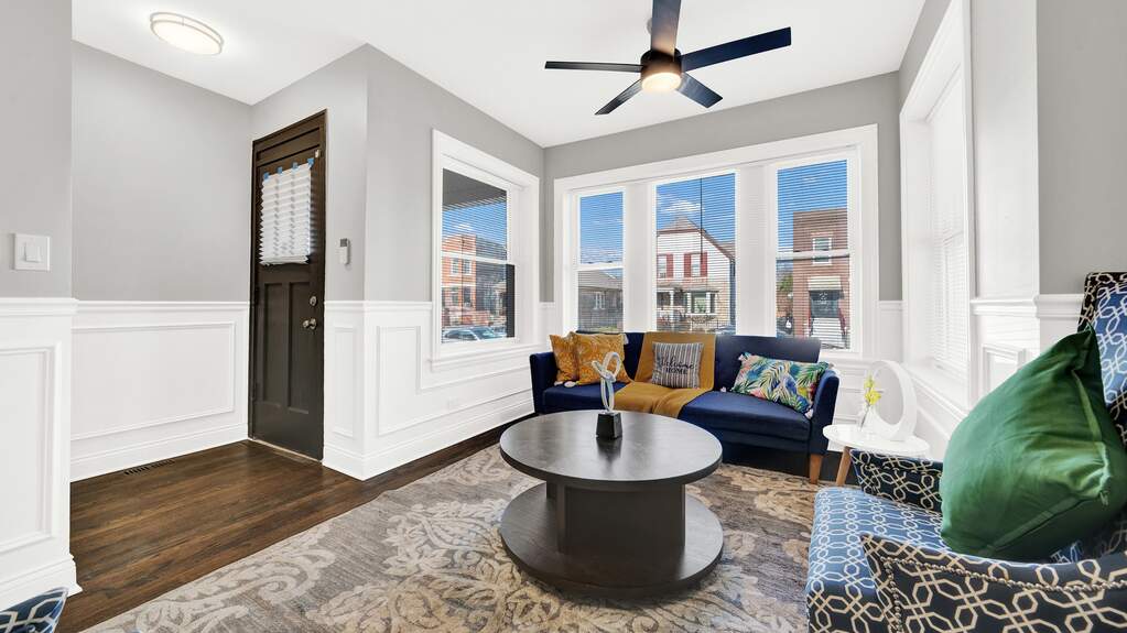 641 E 89th Street, Chicago, IL 60619 | MLS# 11947368 | @properties ...
