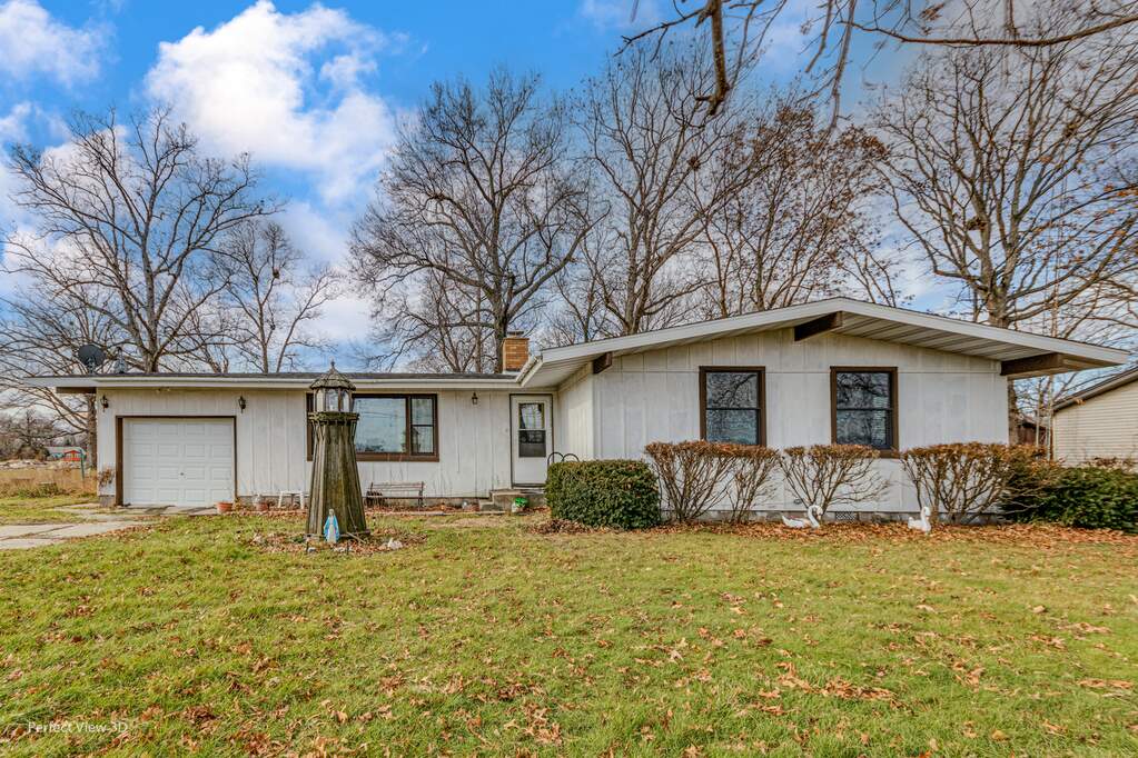 2240 N 15270 E Road, Momence, IL 60954 | MLS# 11948297 | @properties ...