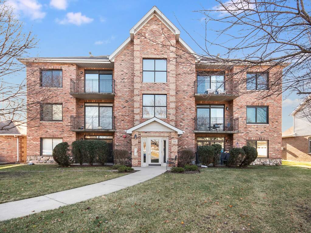5111 Deblin Lane #3A, Oak Lawn, IL 60453 | MLS# 11949573 | @properties ...