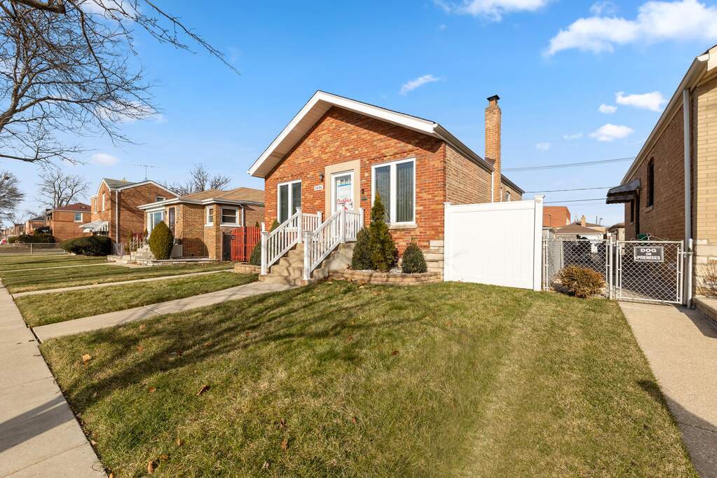3446 W 84th Street, Chicago, IL 60652 | MLS# 11950076 | @properties ...