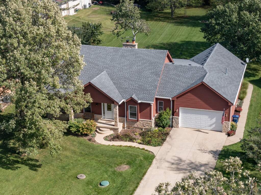 4319 Ivanhoe Avenue, Lisle, IL 60532 | MLS# 11953599 | @properties ...