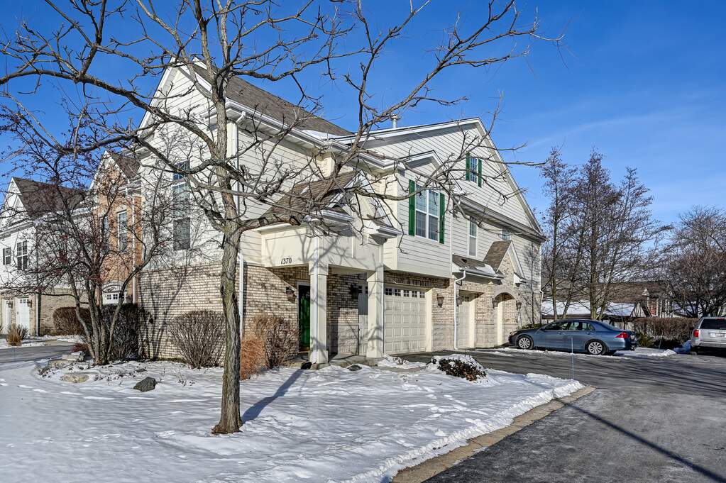 1370 Scarboro Road #906, Schaumburg, IL 60193 | MLS# 11954180 ...