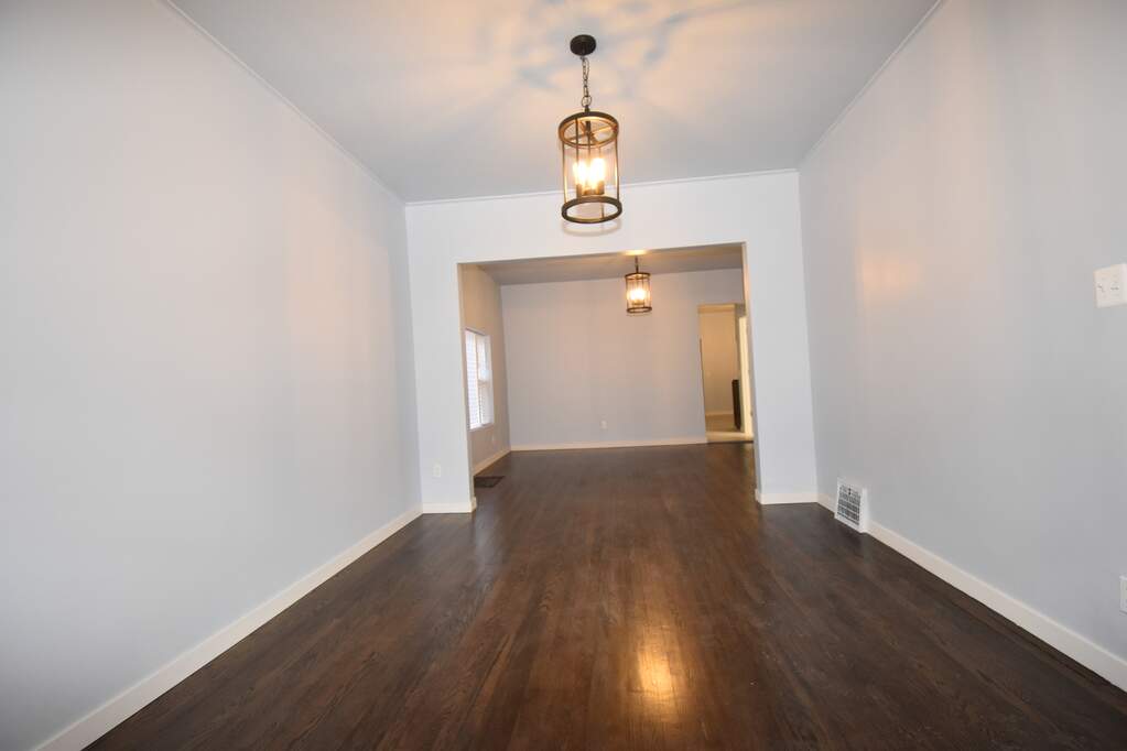 6632 S Wolcott Avenue, Chicago, IL 60636 | MLS# 11963663 | @properties ...