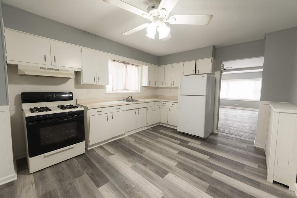 1007 Dodge Avenue, Evanston, IL 60202 | MLS# 11963872 | @properties ...