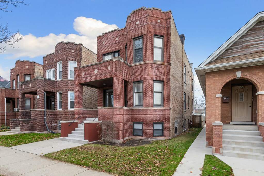 5250 W Grace Street, Chicago, IL 60641 | MLS# 11964049 | @properties ...