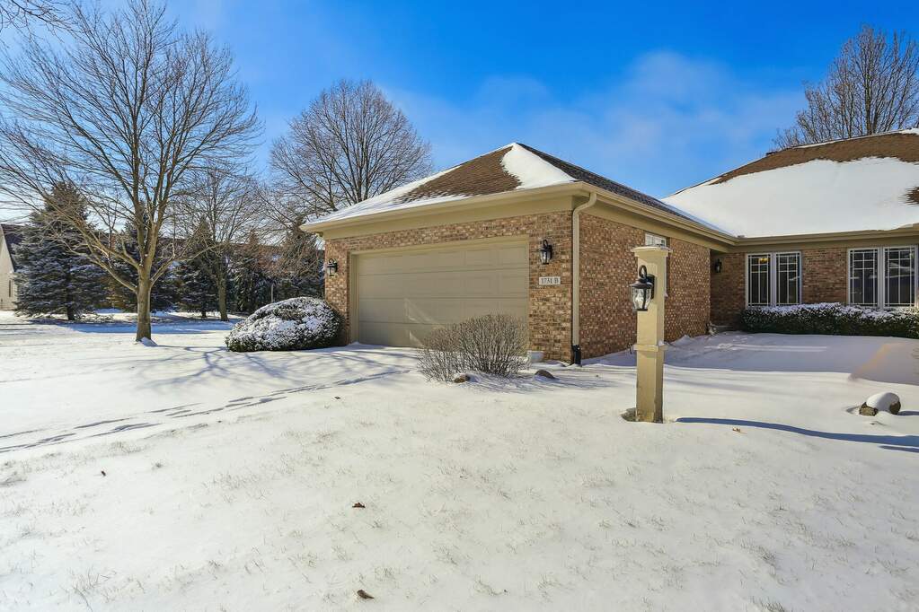 1731 Lakeside Drive #B, Champaign, IL 61821 | MLS# 11964252 ...