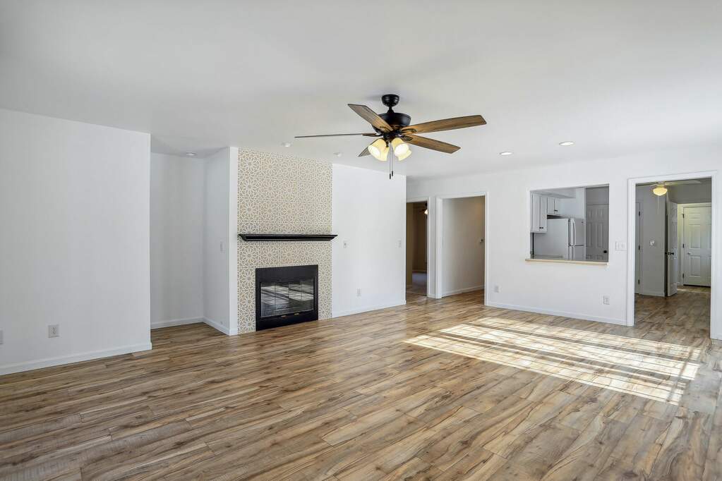 1731 Lakeside Drive #B, Champaign, IL 61821 | MLS# 11964252 ...