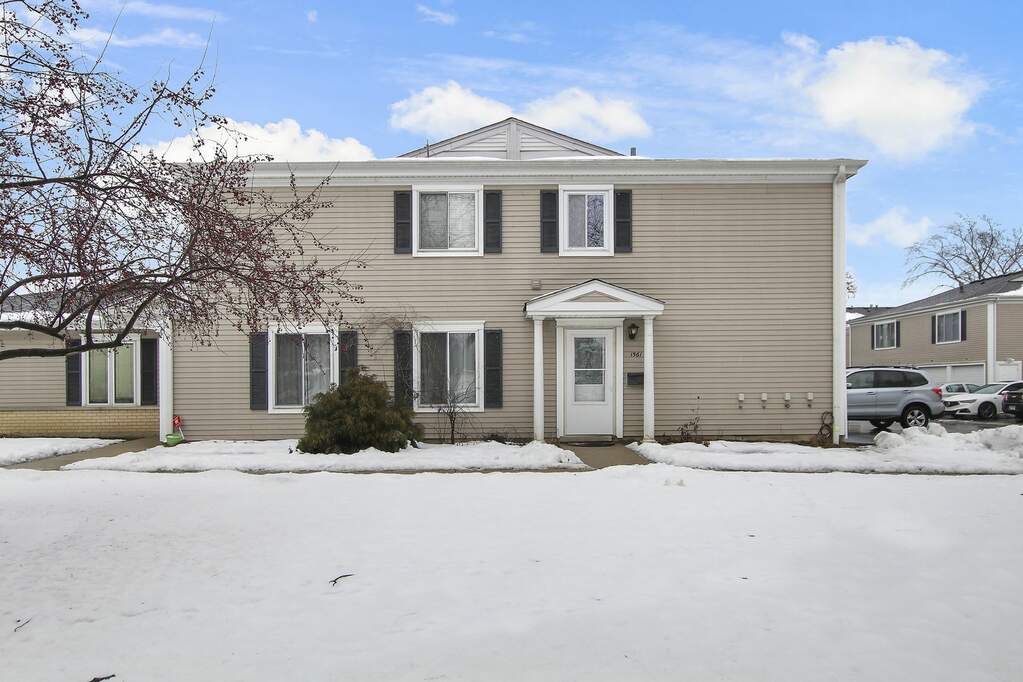 1561 Quaker Lane #109D, Prospect Heights, IL 60070 | MLS# 11964496 ...