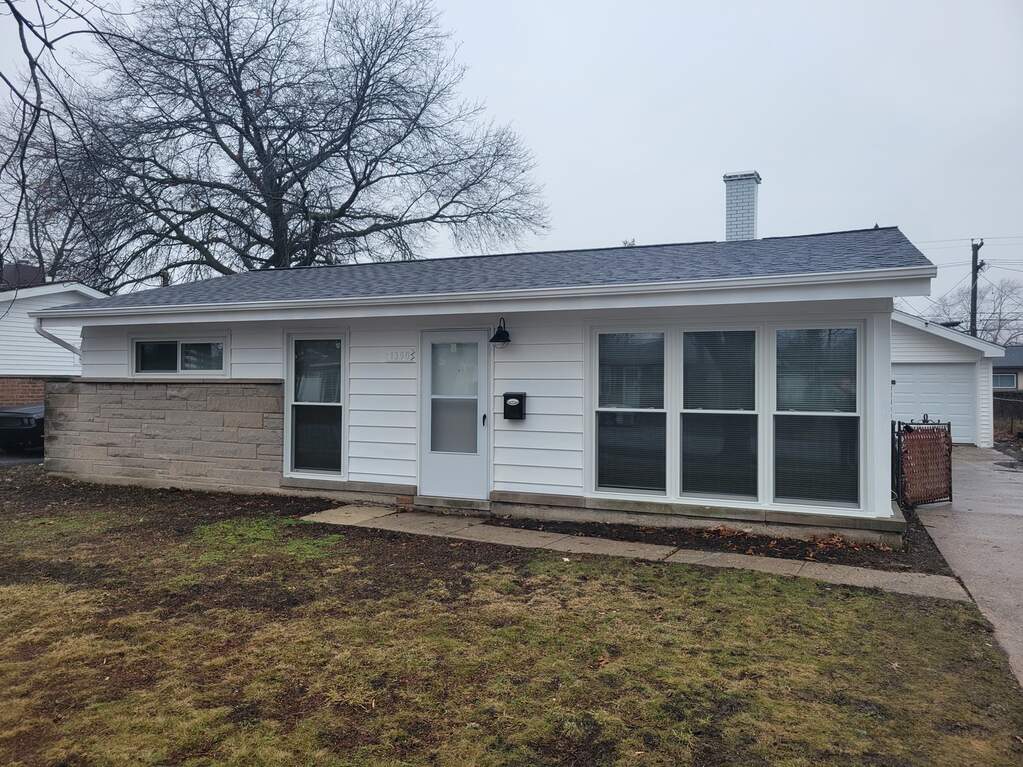 1390 Stanley Boulevard, Calumet City, IL 60409 | MLS# 11968232 ...