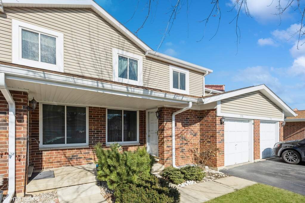 1950 N Jamestown Drive, Palatine, IL 60074 | MLS# 11973852 ...