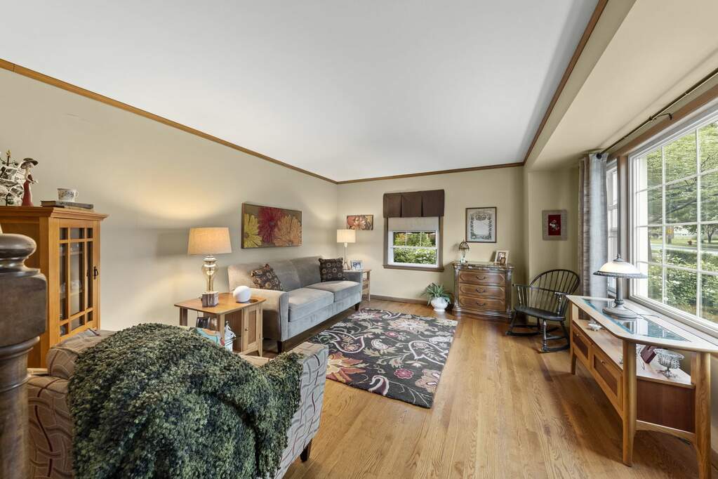 2035 Maple Road, Homewood, IL 60430 | MLS# 11984026 | @properties ...