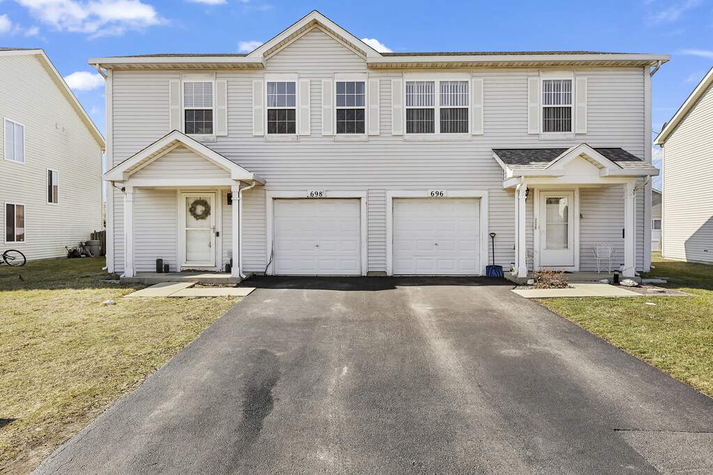 698 S Shannon Drive, Romeoville, IL 60446 | MLS# 11984509 | @properties ...