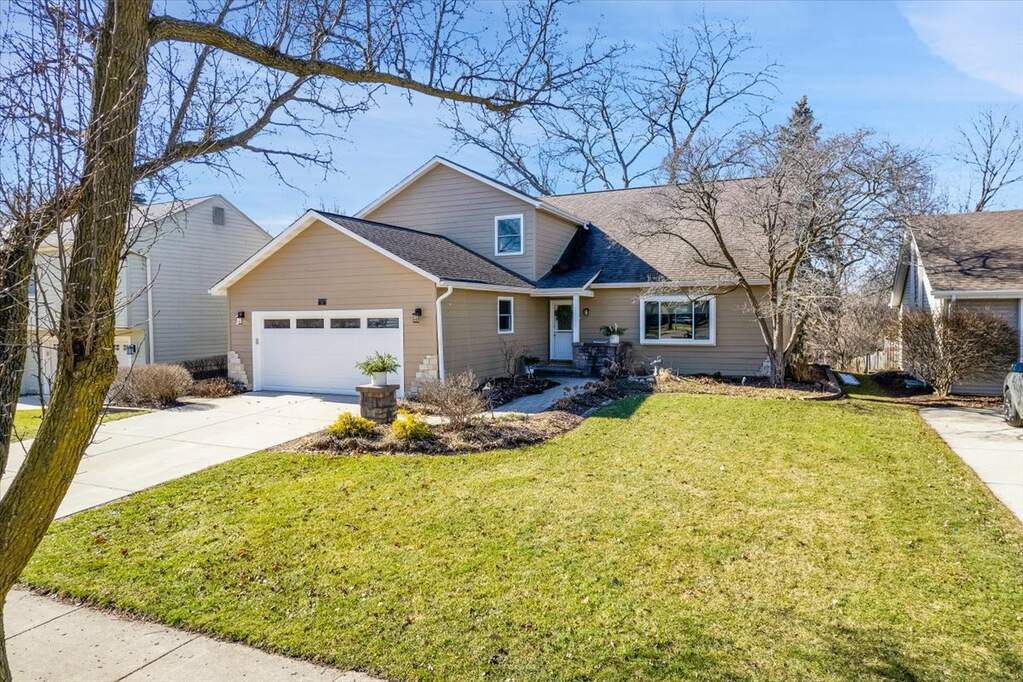 134 S Parkside Avenue, Glen Ellyn, IL 60137 | MLS# 11986042 ...