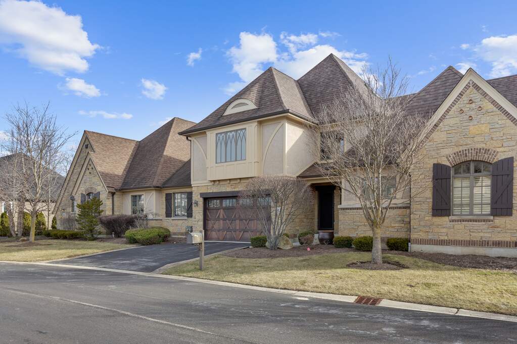 6912 Cambria Cove, Lakewood, IL 60014 | MLS# 11986230 | @properties ...