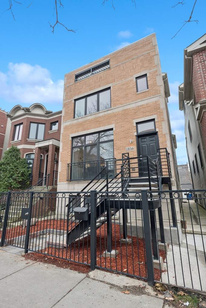 1836 N California Avenue, Chicago, IL 60647 | MLS# 11990816 ...