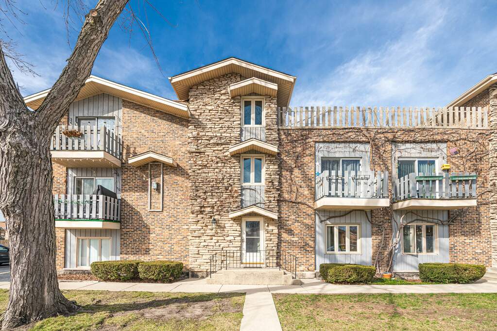 3800 Ruby Street #3W, Schiller Park, IL 60176 | MLS# 11998552 ...