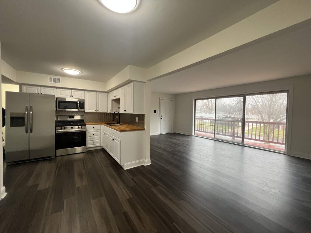 512 N Roberts Drive #2E, Glenwood, IL 60425 | MLS# 11999848 ...