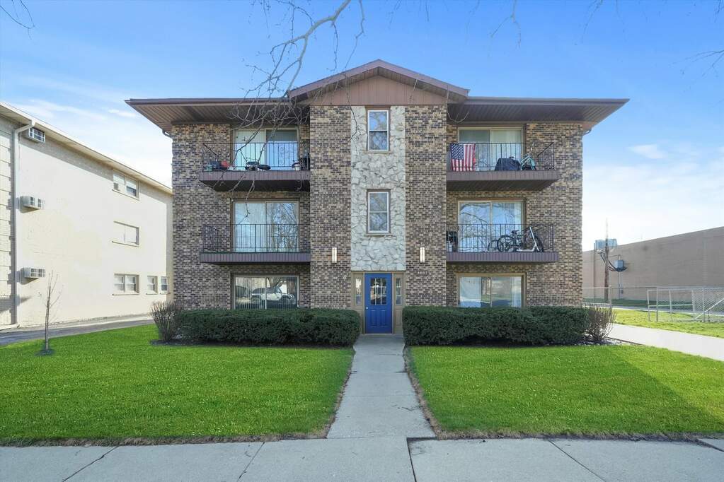 4607 Forest Avenue #4, Brookfield, IL 60513 | MLS# 12012317 ...