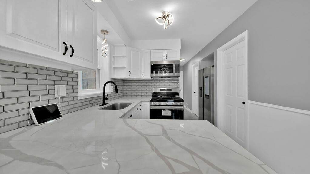 7737 S Central Park Avenue, Chicago, IL 60652 | MLS# 12012575 ...