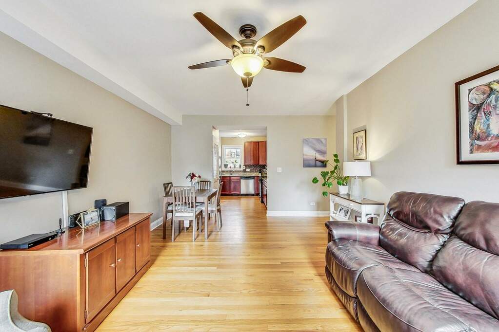 1544 W Sherwin Avenue #1N, Chicago, IL 60626 | MLS# 12013610 ...