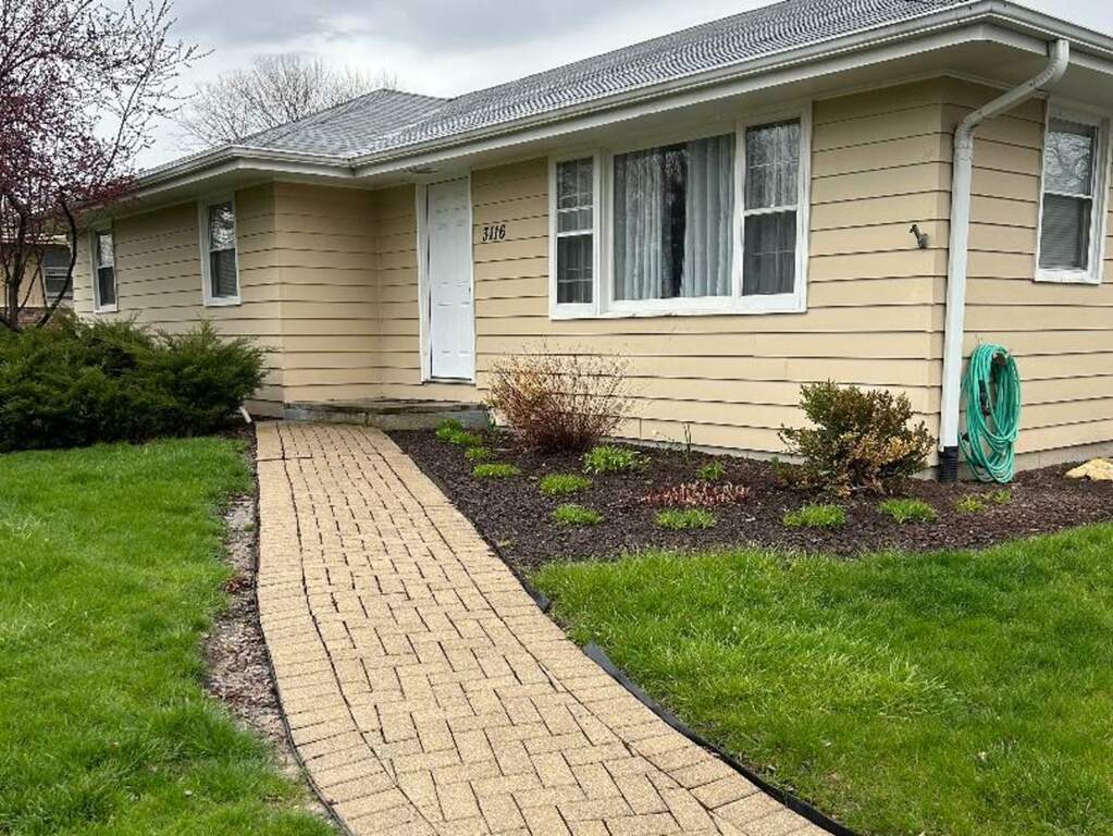 3116 Harris Drive, Joliet, IL 60431 | MLS# 12022927 | @properties ...