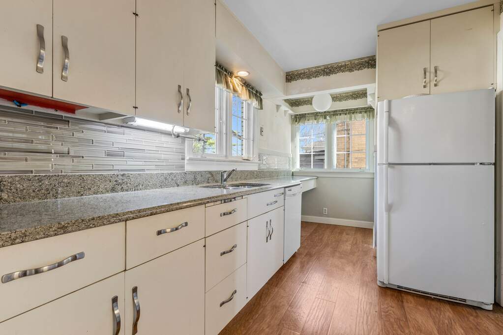 233 N Calvin Park Boulevard, Rockford, IL 61107 | MLS# 12025800 ...