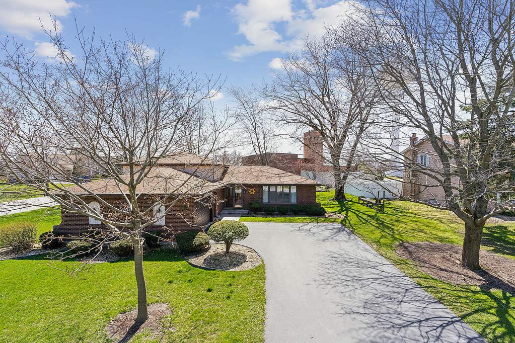 30 S Melanie Court, Crete, IL 60417 | MLS# 12026437 | @properties ...