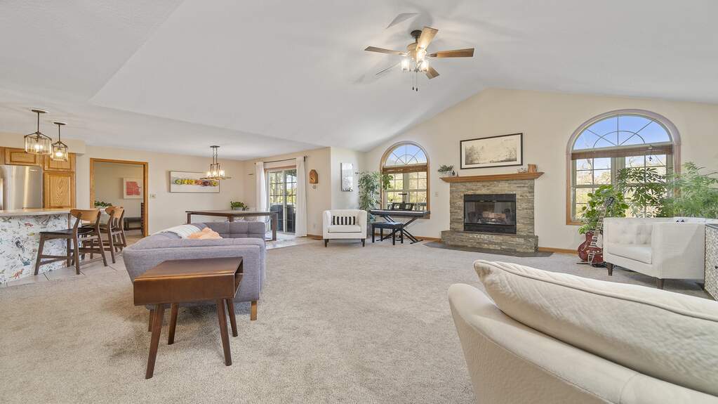 2416 S Ridge Road, Oregon, IL 61061 | MLS# 12029691 | @properties ...