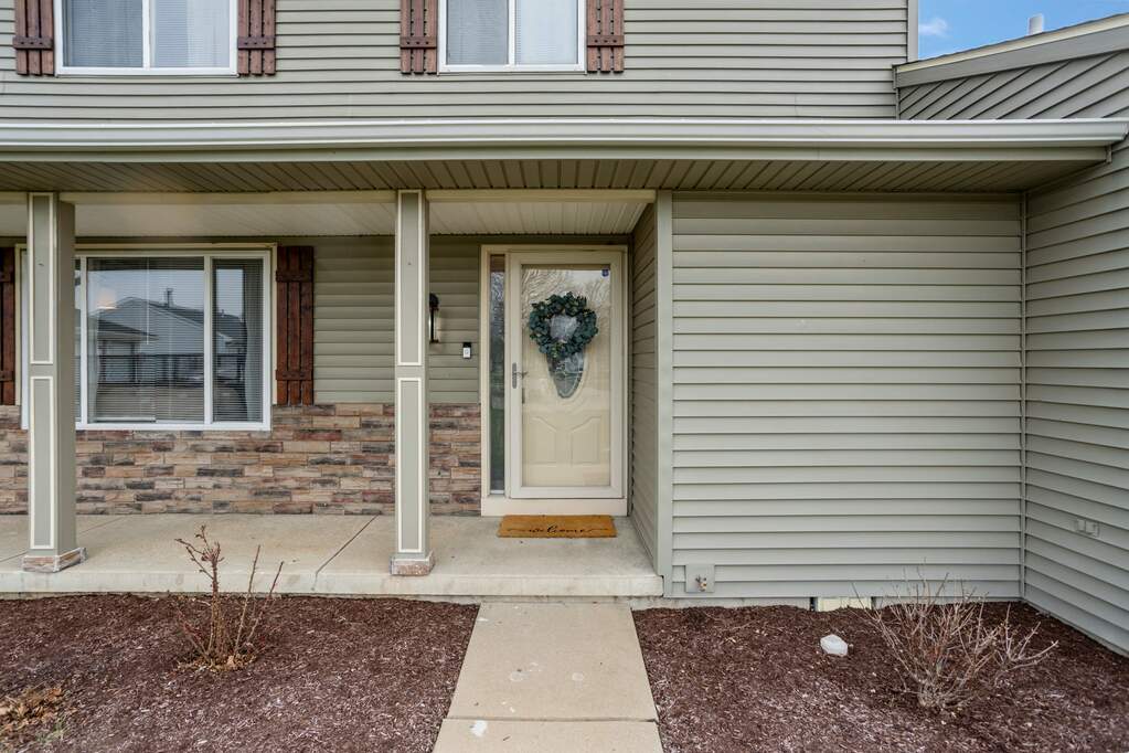 1401 Bonnie Blair Drive, Champaign, IL 61822 | MLS# 12032235 ...