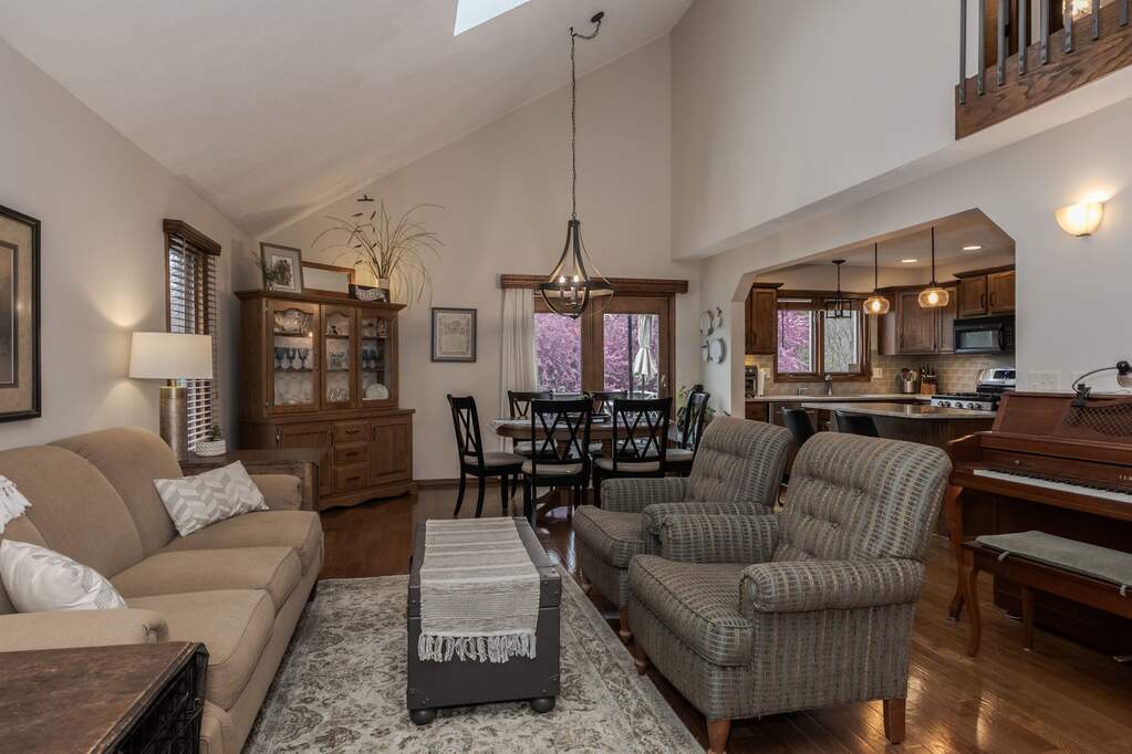 1311 Dianne Drive, Bloomington, IL 61704 | MLS# 12032873 | @properties ...