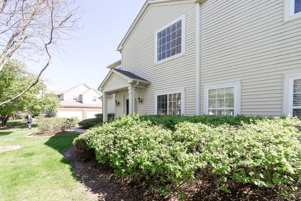 17523 Gilbert Drive, Lockport, IL 60441 | MLS# 12034062 | @properties ...