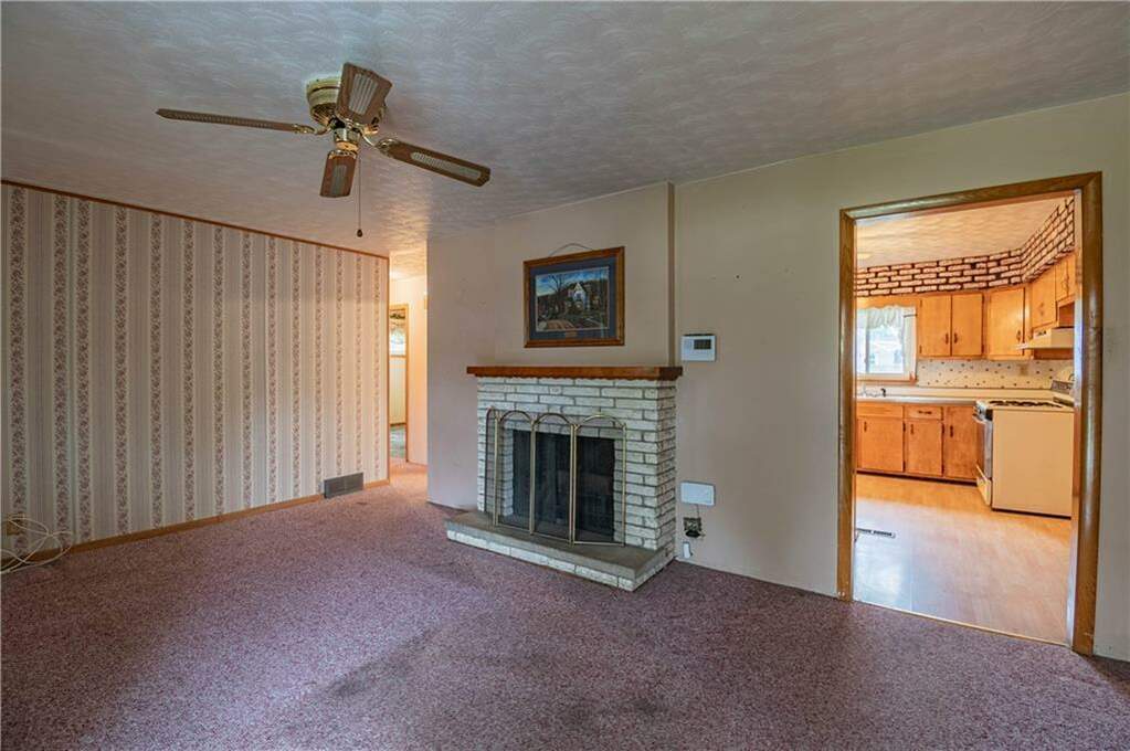 1740 N Dennis Avenue, Decatur, IL 62526 | MLS# 12037039 | @properties ...