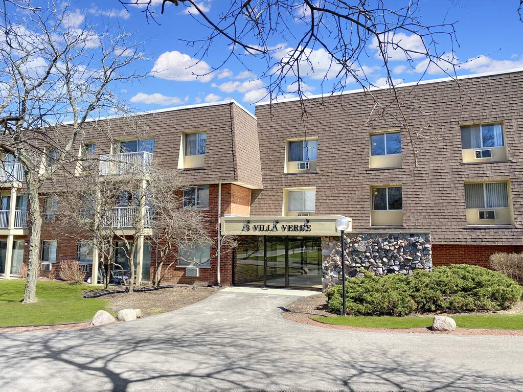 3 Villa Verde Drive #209, Buffalo Grove, IL 60089 | MLS# 12046351 ...
