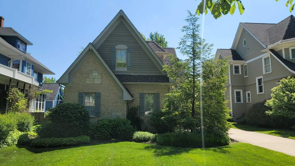 235 7th Avenue, La Grange, IL 60525 | MLS# 12047785 | @properties ...