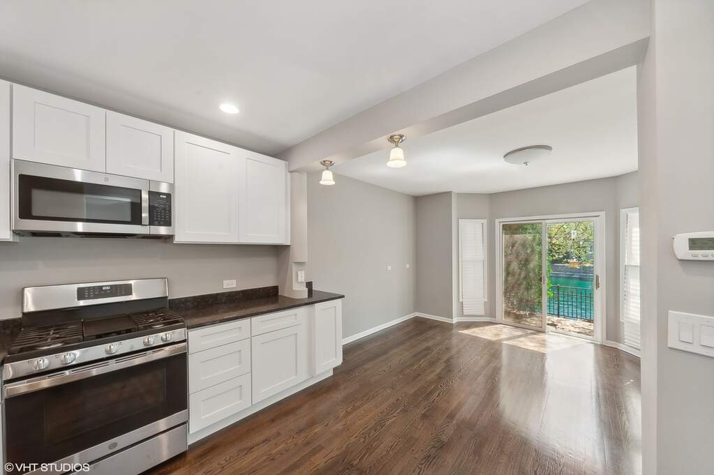 426 Town Place Circle, Buffalo Grove, IL 60089 | MLS# 12058912 ...